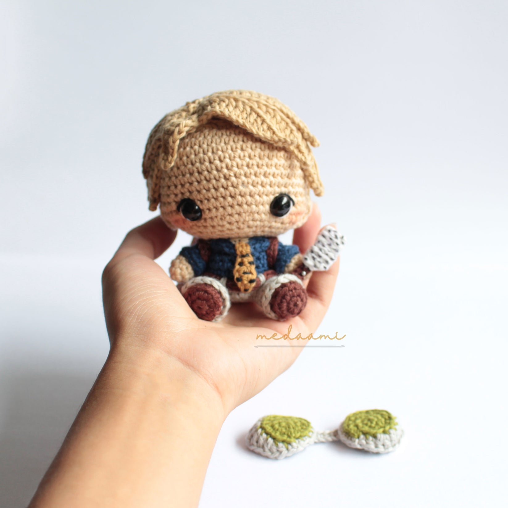 Kento Nanami Jujutsu Kaisen inspired Amigurumi Pattern – Medaami Patterns