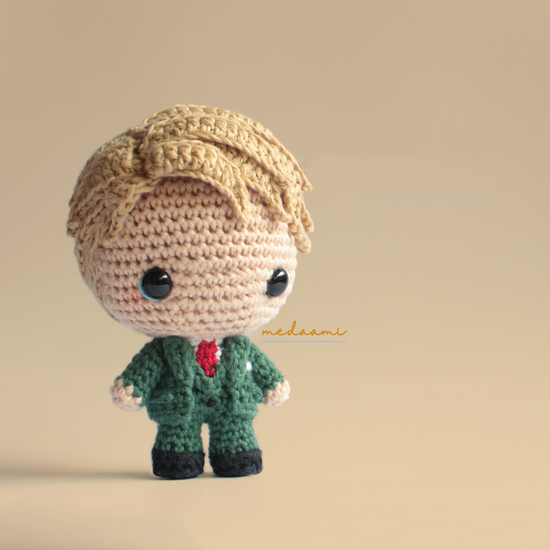 Forger Family Amigurumi Crochet Doll Patterns – Medaami Patterns